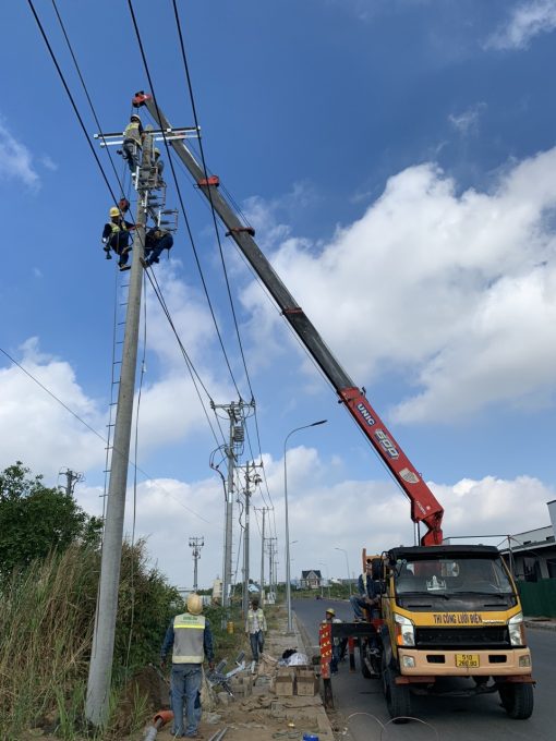 Professional Medium Voltage Overhead Line Construction Services